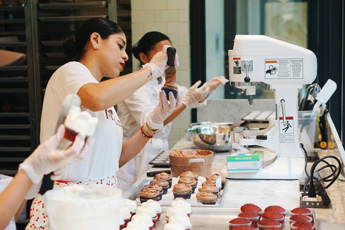 [BGC EATS] Sweet Treats at Manila’s First M Bakery – EATSplorations