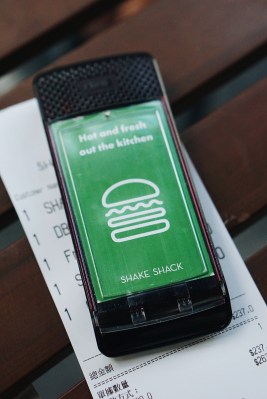 [Hong Kong EATS] Shake Shack – IFC Mall – EATSplorations