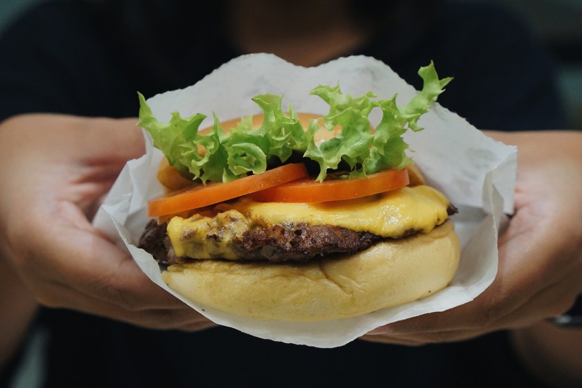 First Bite of Shake Shack Philippines – Central Square, BGC ...