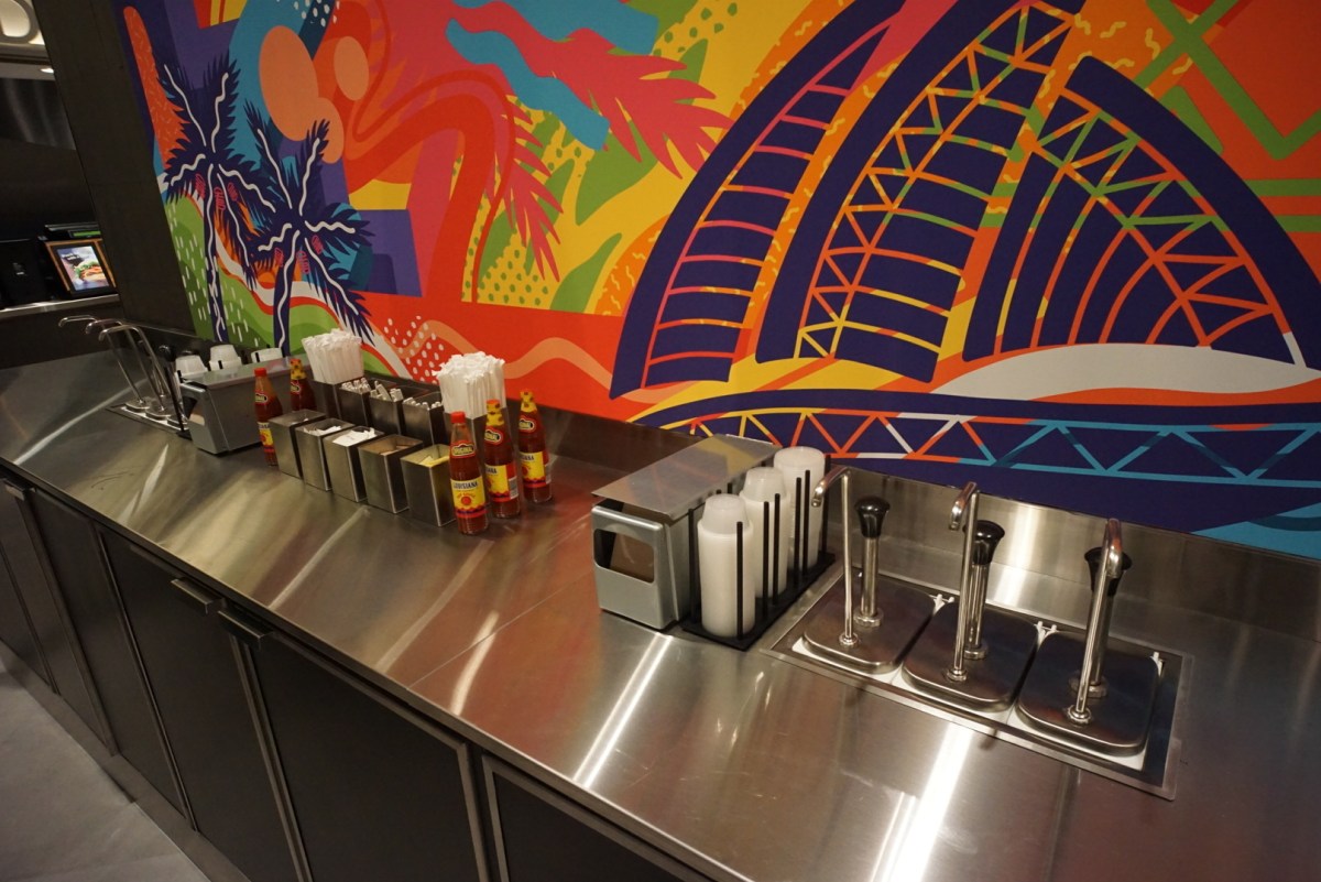 First Bite of Shake Shack Philippines – Central Square, BGC ...