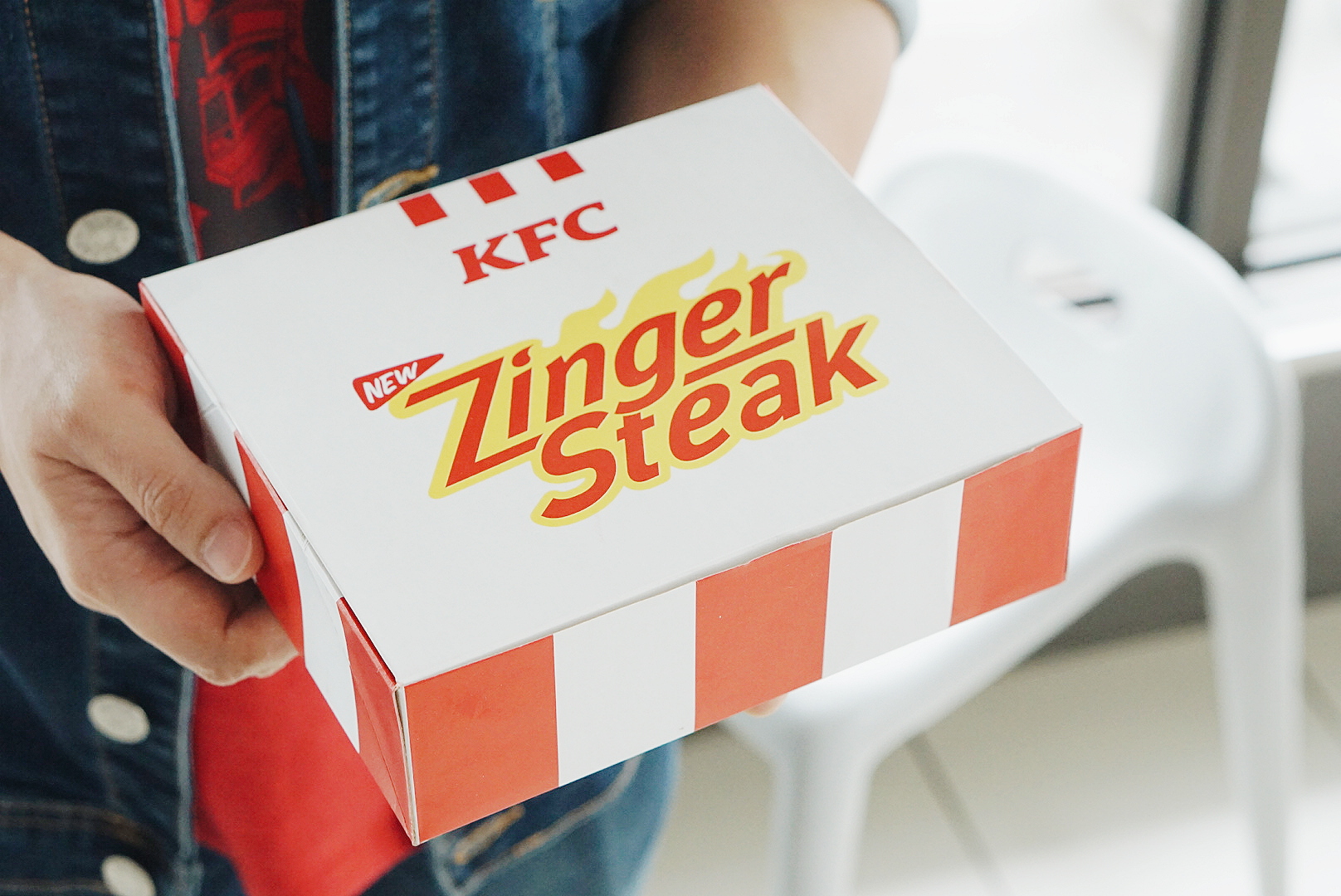KFC Philippines’ NEW Zinger Steak – EATSplorations